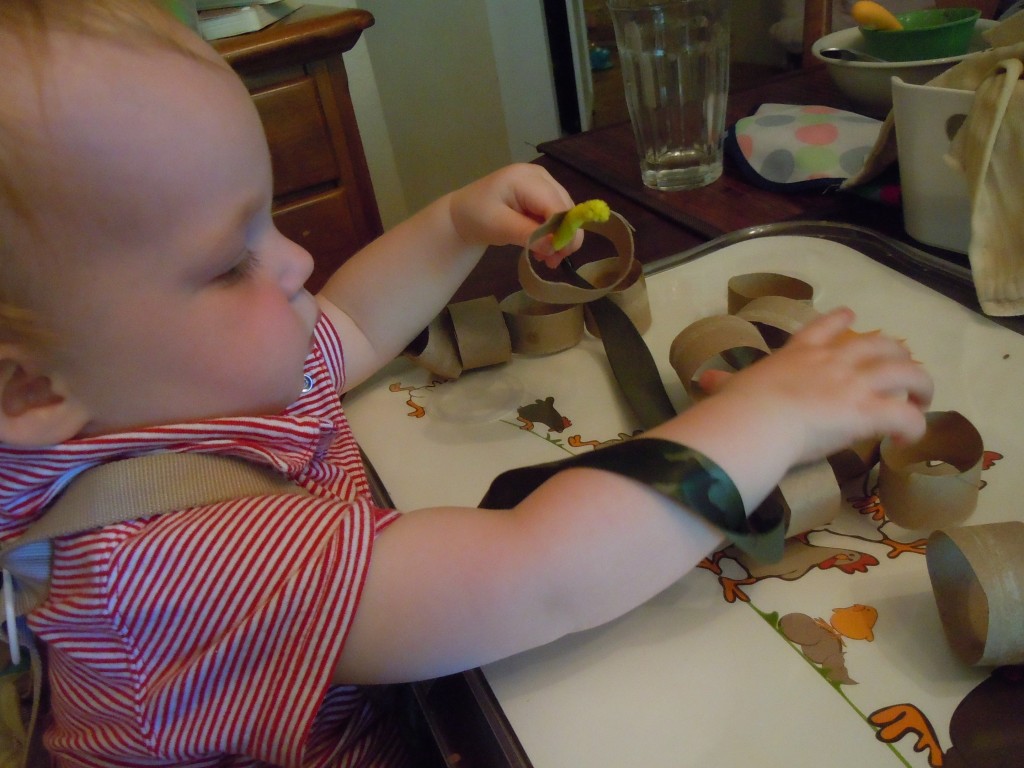 Toddler lacing activity - Buttercup's Babies